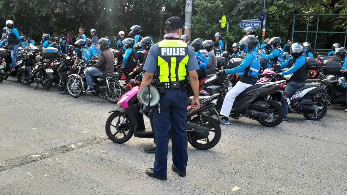 Angkas and the rest of bike-hailing services will no longer be able to ...